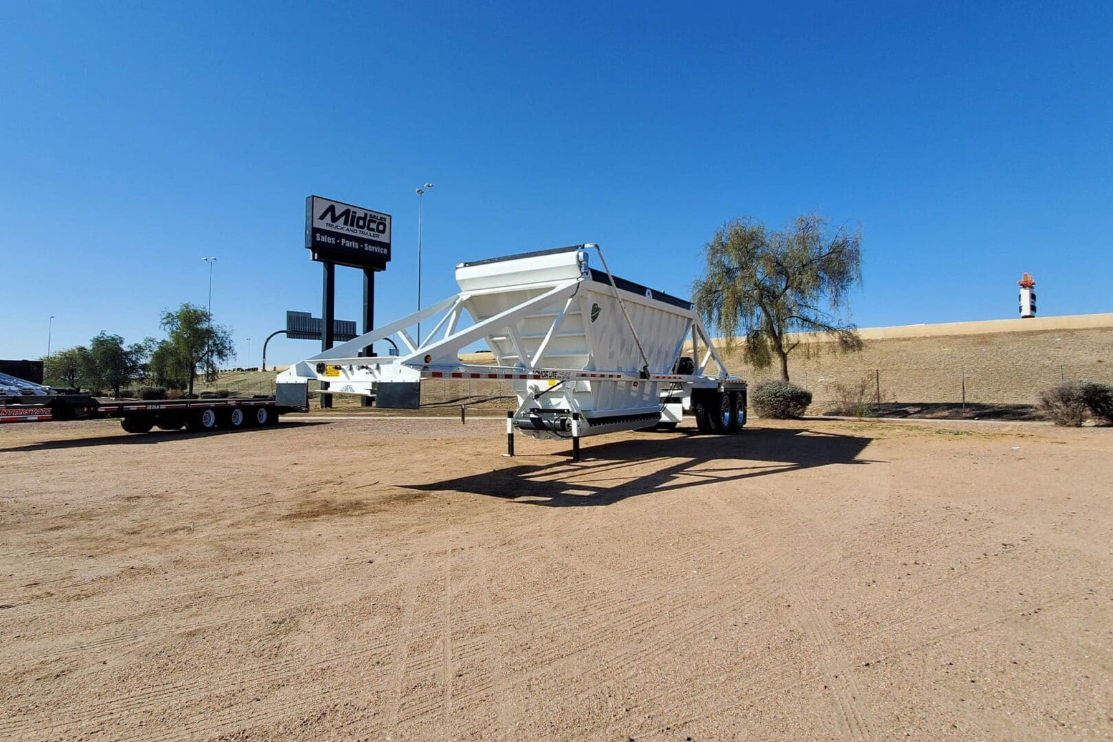 Midco Sales - Heavy Semi Trailer & Truck Sales, Parts & Service in Arizona